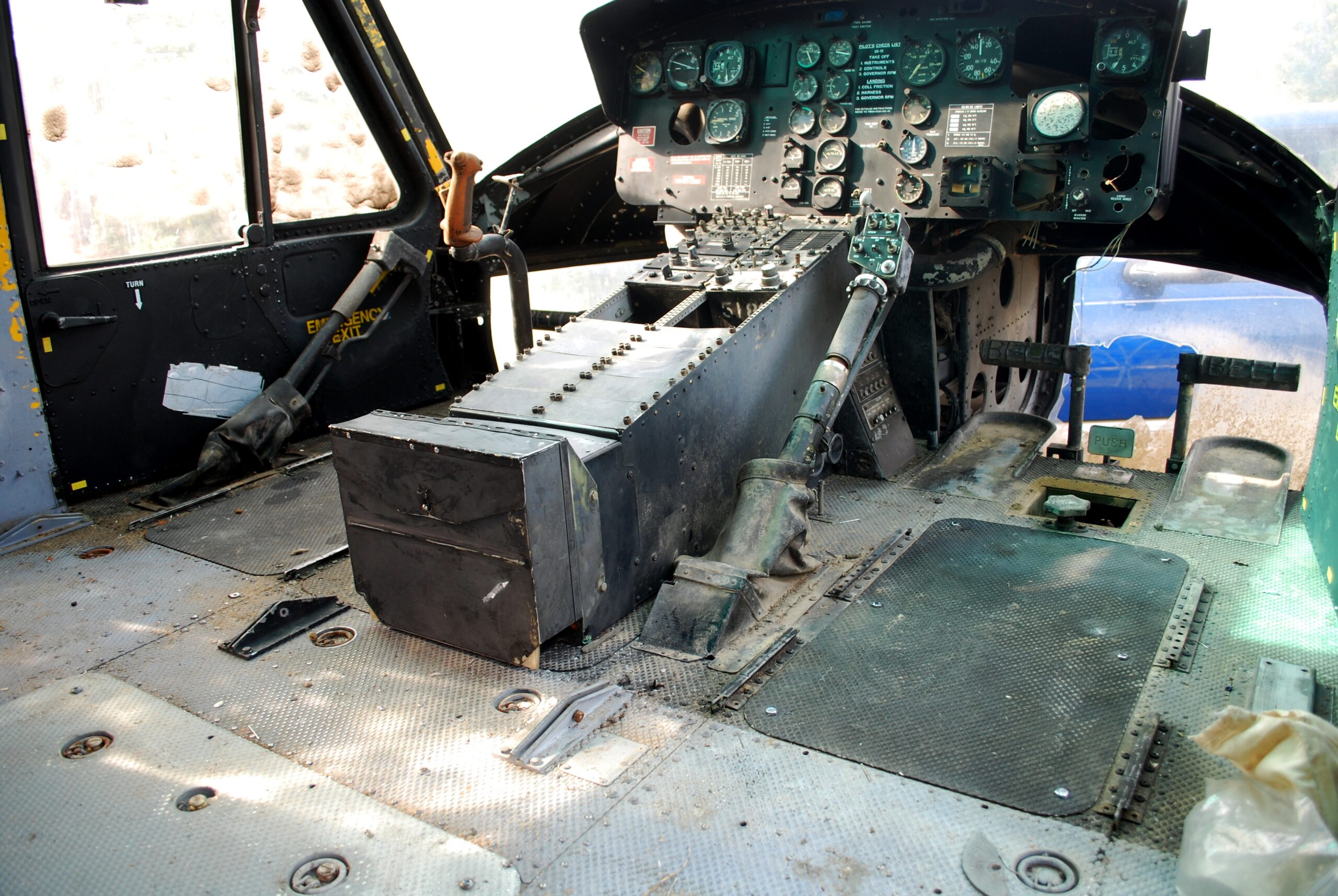 UH-1 Huey Restoration - G.I. Museum